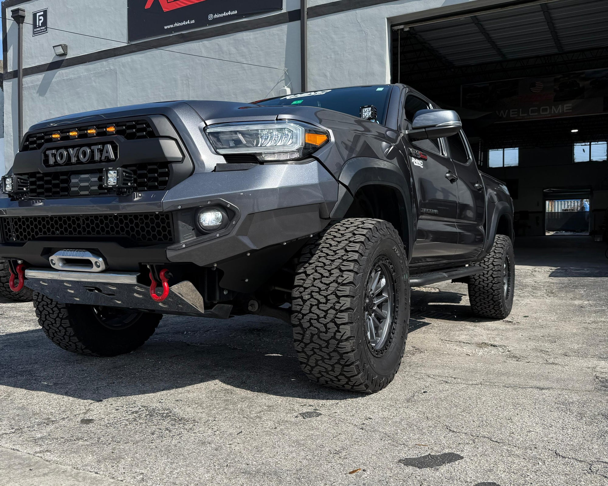 RHINO 4X4 UNITED STATES