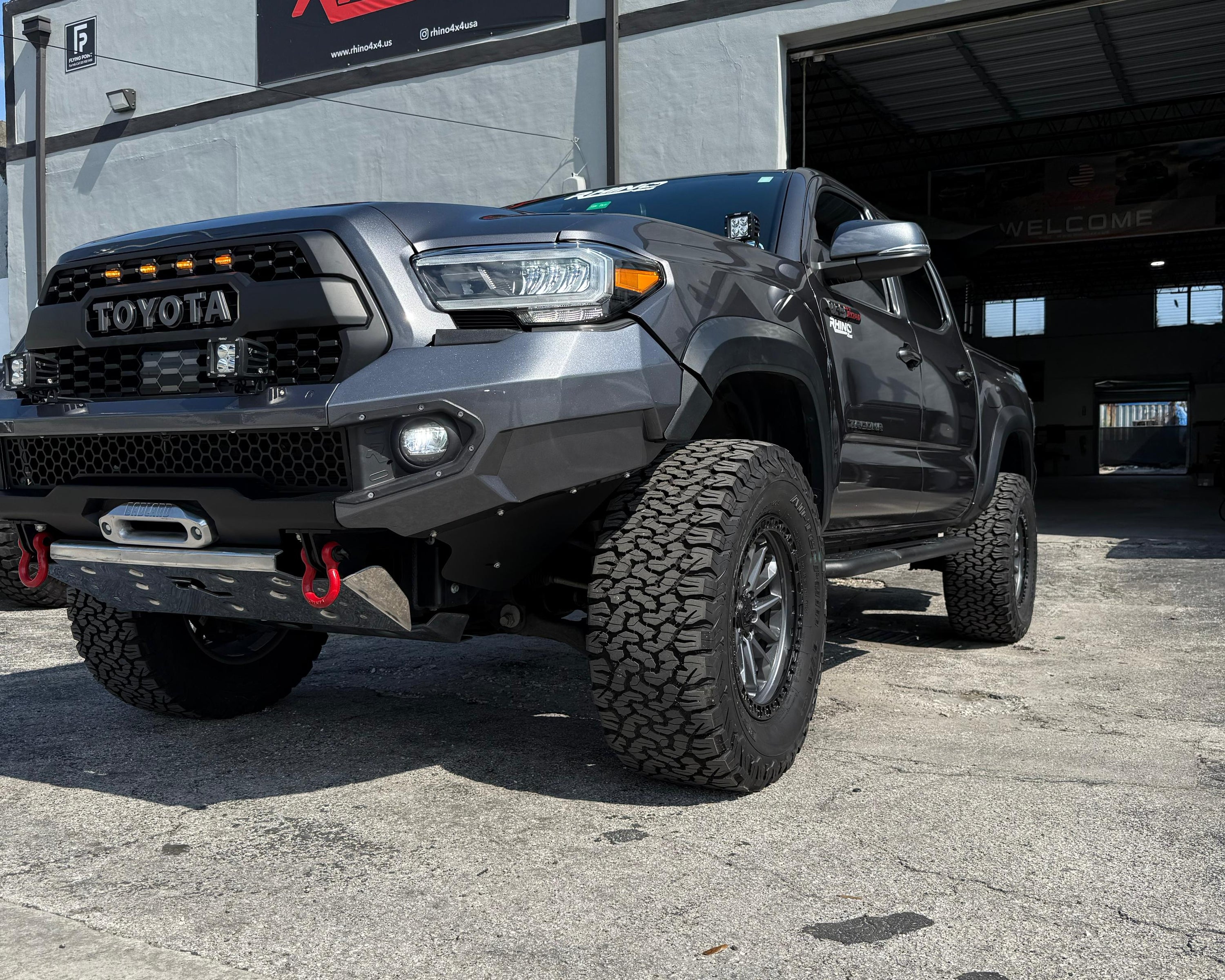 RHINO 4X4 UNITED STATES